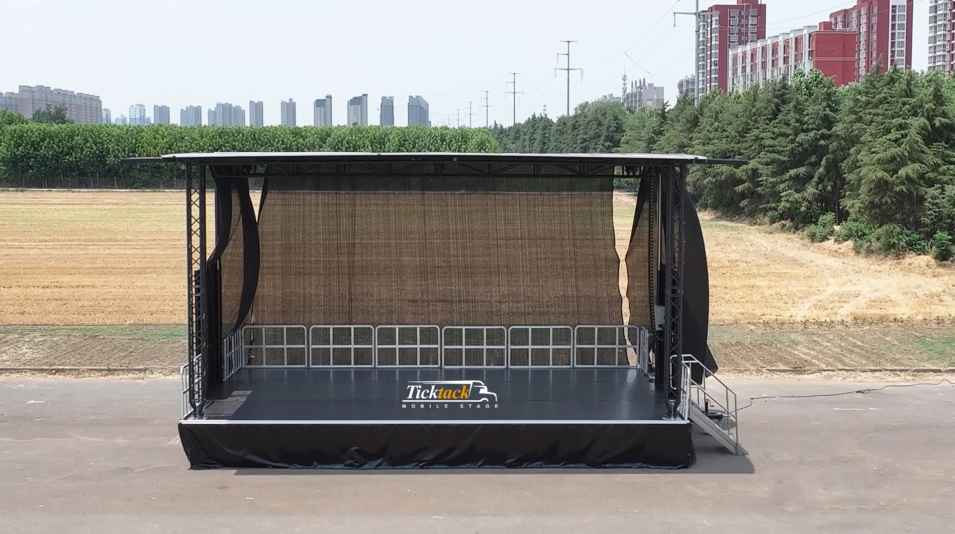 TL70 Mobile stage trailer - My Blog